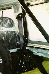 Land Rover roll and safari cages